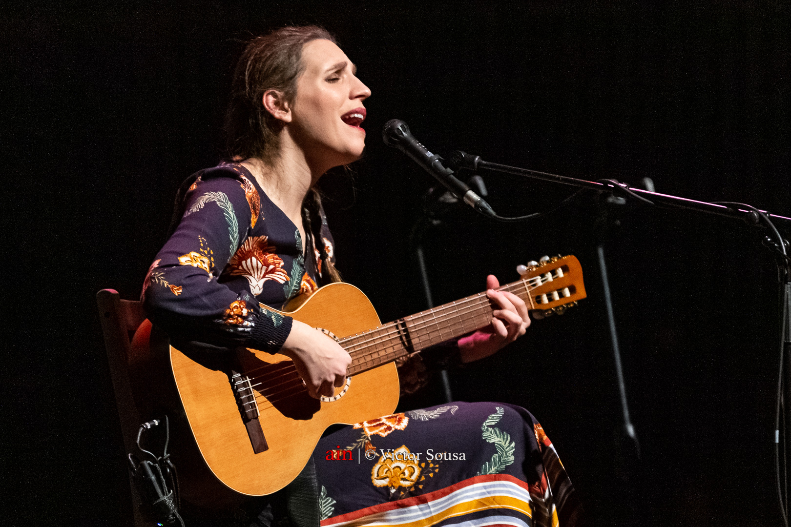 Luísa Sobral apresenta o novo disco esta sexta-feira em Braga - Agência ...